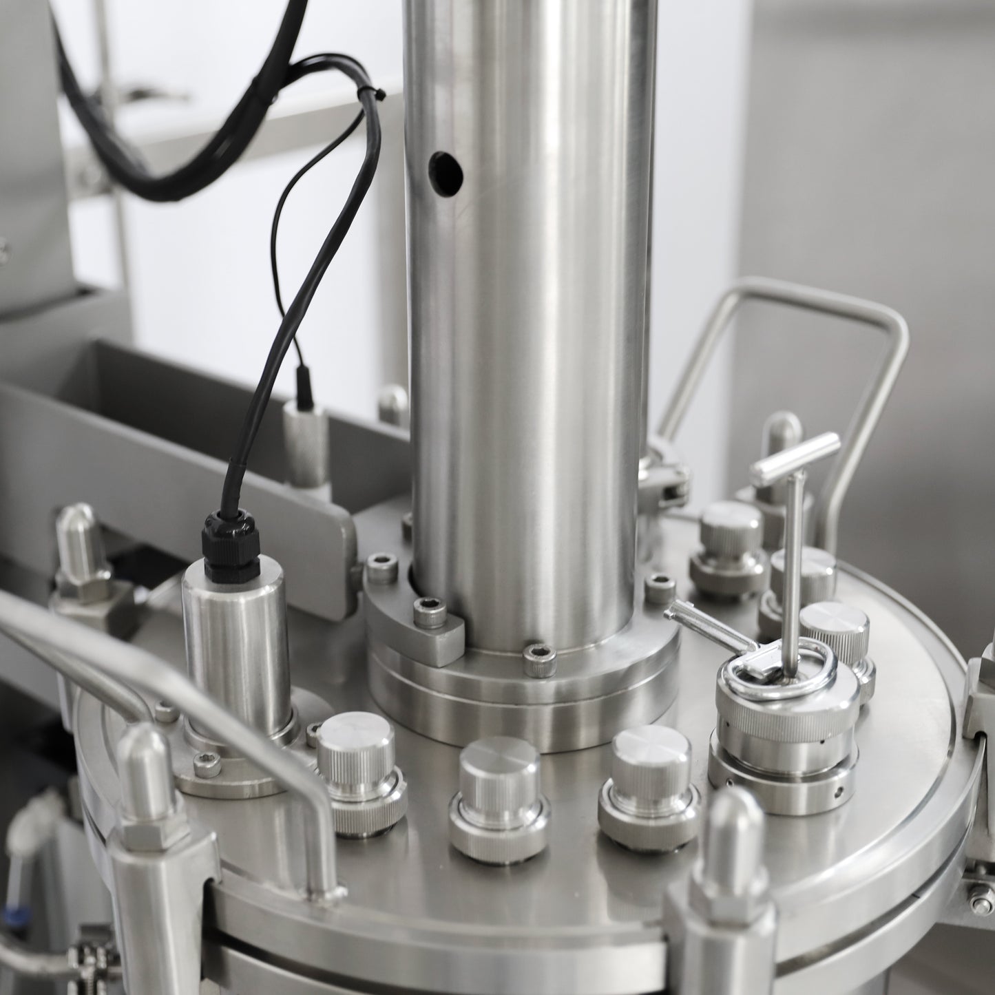 1000L Stainless Steel Bioreactor for Cell Culture with 4 Gas Inlets BR ...